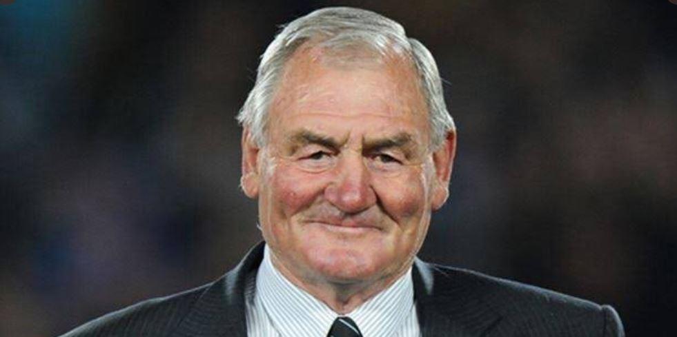 La leggenda Brian Lochore ha passato la palla, aveva 78 anni